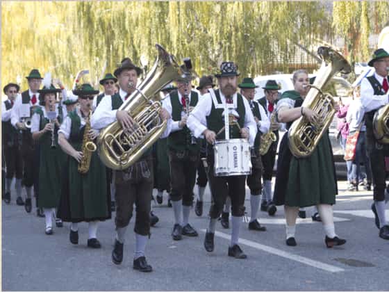 The 12 Best Oktoberfest Beer Events in the USA | Bavarian Clockworks ...