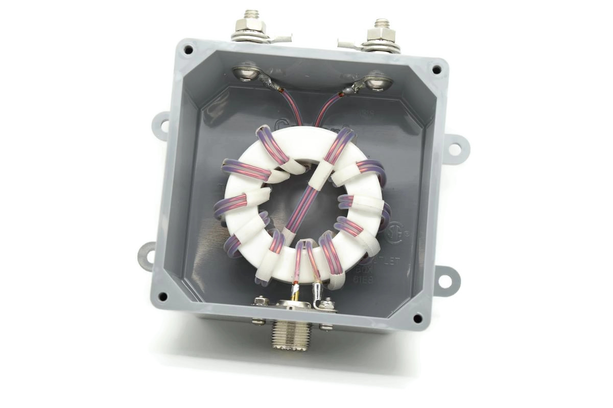 Units by Antenna Type - Loop Antennas - Balun Designs