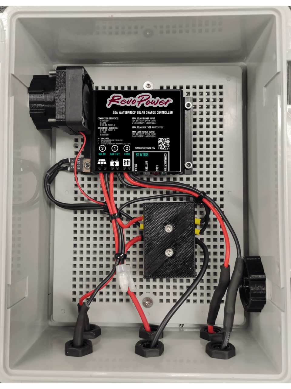 RevoPower 722208358362 RP220 Charge controller in temperature ...