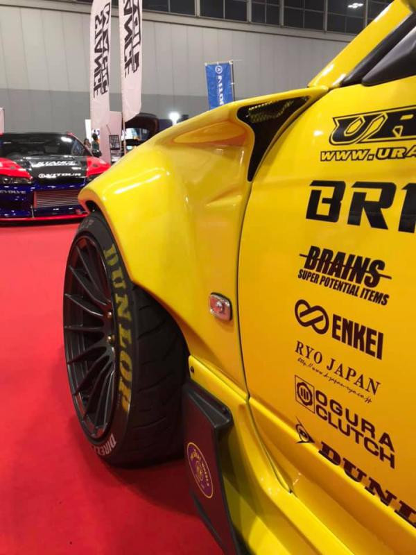 URAS Type GT Front Wide Fenders +75mm (99-02 S15) - Faction Motorsports