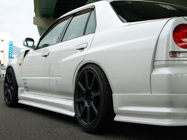 URAS Type R Rear Wide Fenders (99-02 R34) - Faction Motorsports