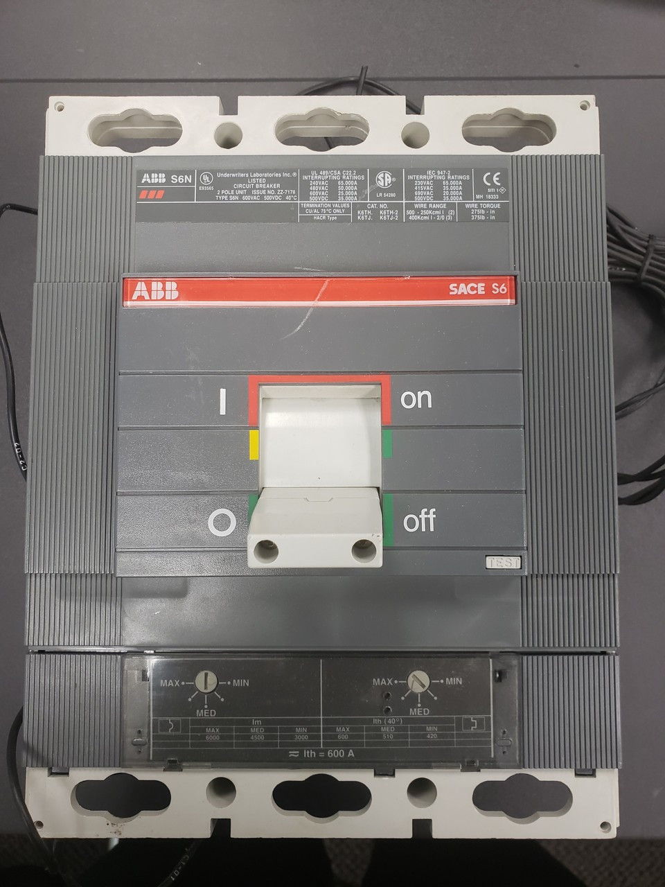 ABB S7H 1200A Circuit Breaker 3 Pole 600V SACE S7