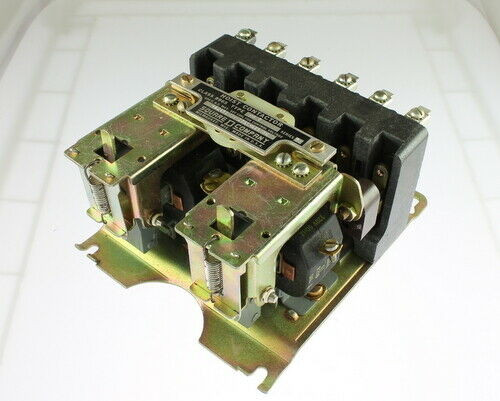 Square D 8965 Ac Reversing Hoist Contactor 110v Volt Coil