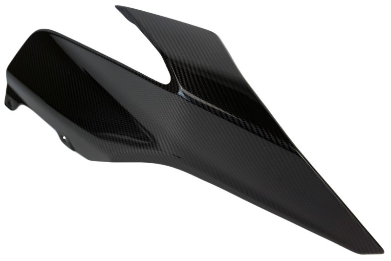 Large Side Fairings in 100% Carbon Fiber for KTM Duke 390