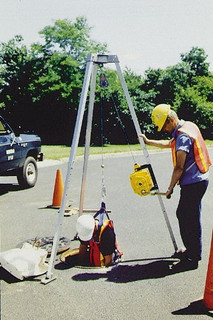 Gemtor Confined Space Entry & Retrieval Systems, Hoist Type: Tripod ...