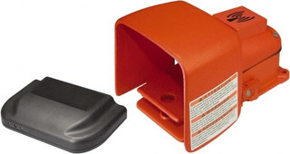 Linemaster Switch 1 Treadle, 10 Amp, 1/2 hp, Momentary (MO), SPDT ...