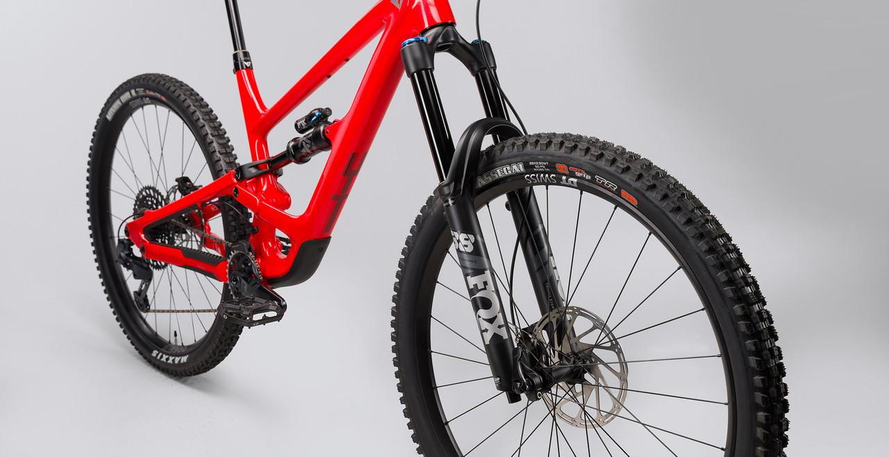 YT CAPRA 29 Core 3 MTB Enduro Carbon Lava Red