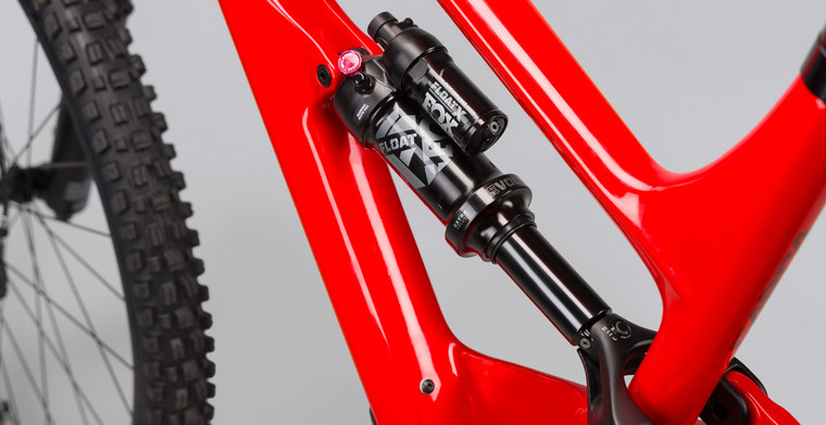 YT CAPRA 29 Core 3 MTB Enduro Carbon Lava Red