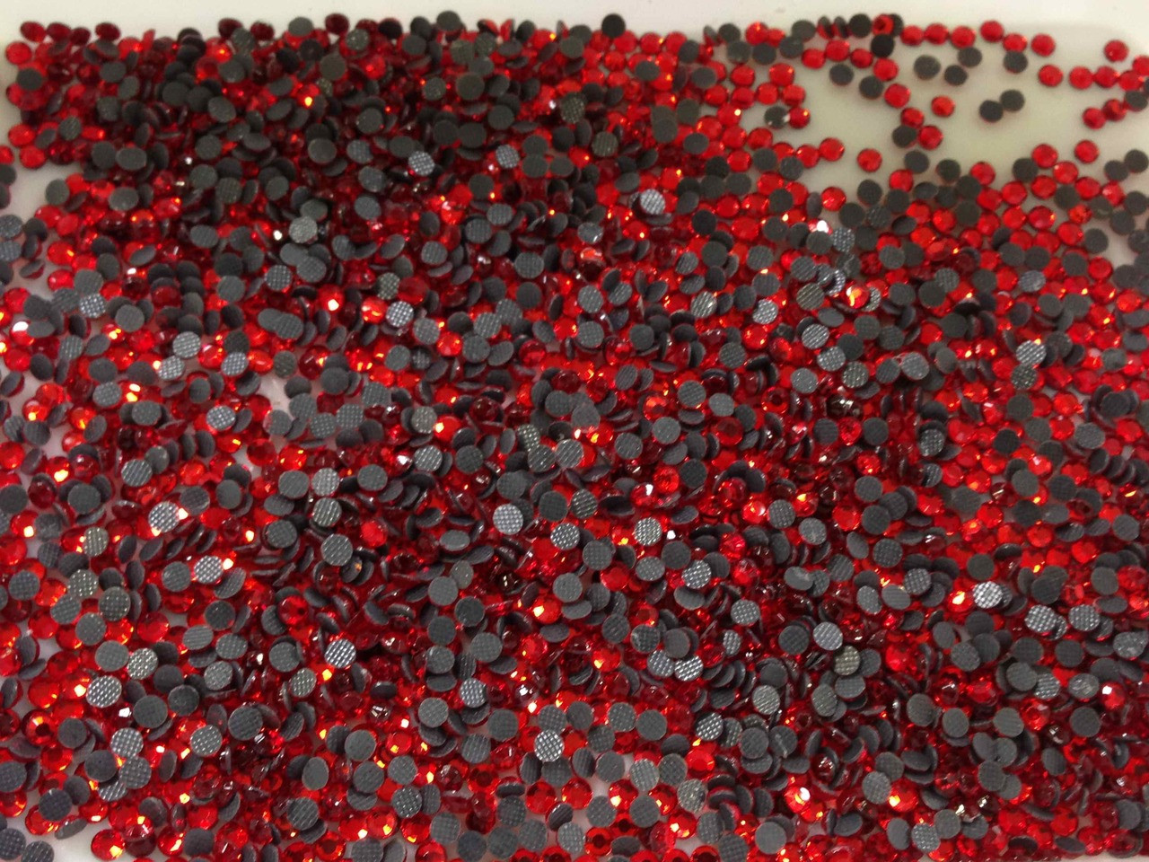 RED (Light SIAM) 2mm 6ss Premium quality Loose Hotfix Rhinestone ...