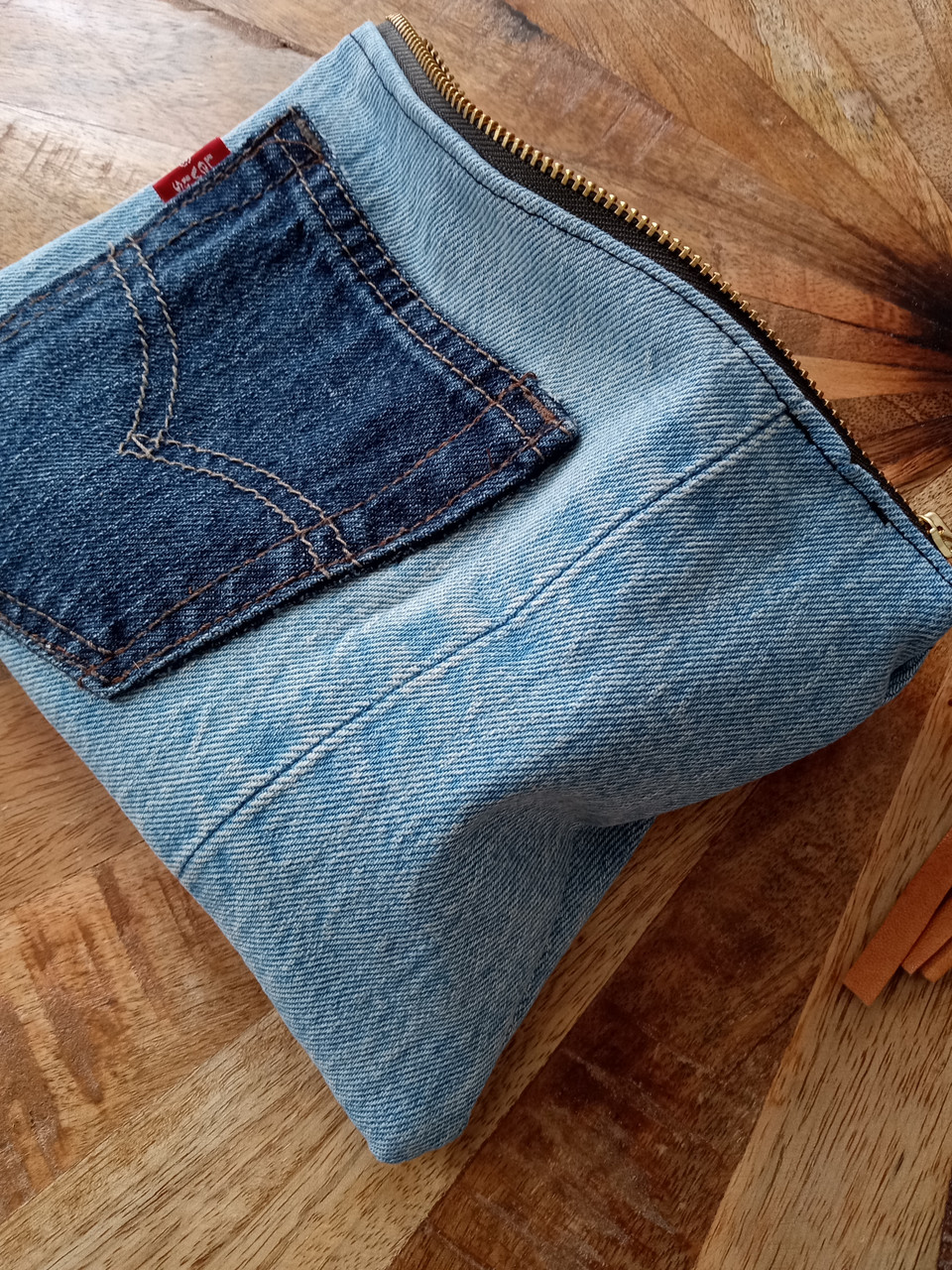 UPCYCLED DENIM ACCESSORY POUCH