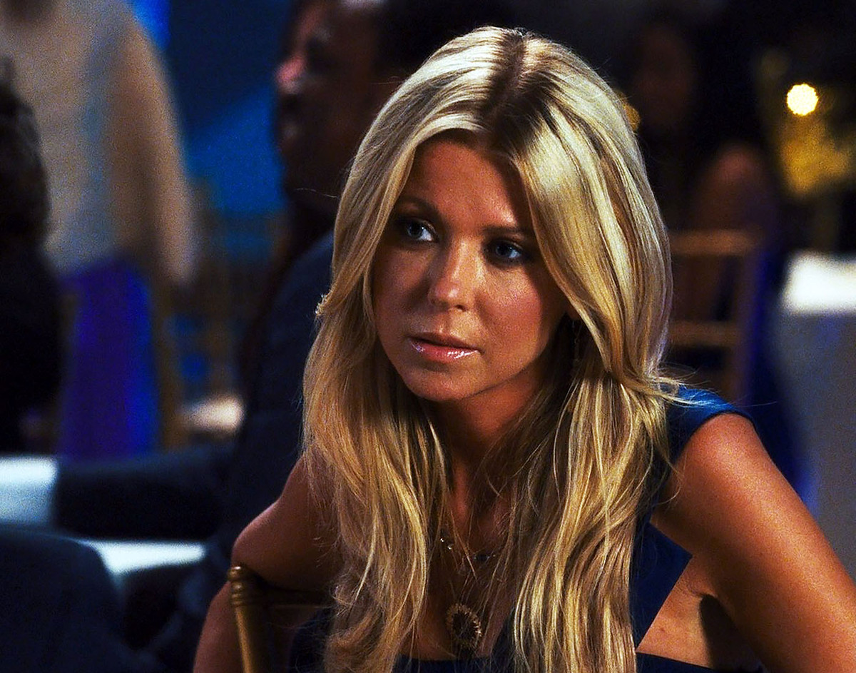 Tara Reid Pre Order Autograph