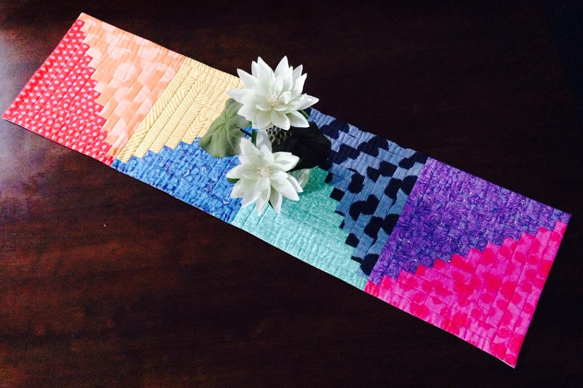 Log Cabin Table Runner - SINGER®