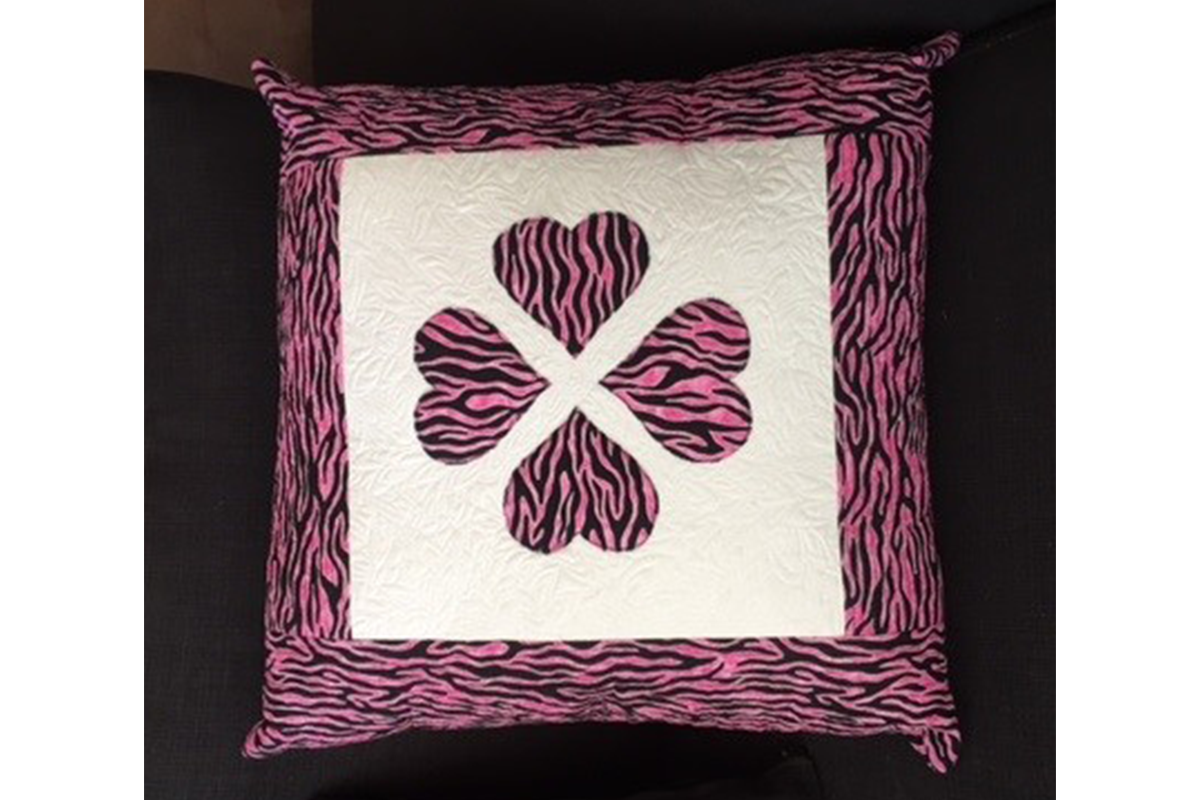 Pink Zebra Love - SINGER®