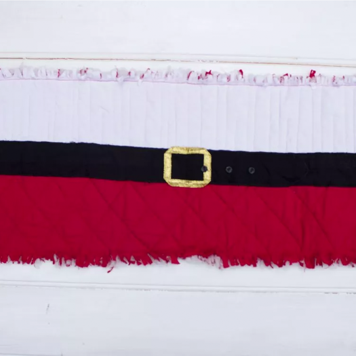 Santa Table Runner - SINGER®