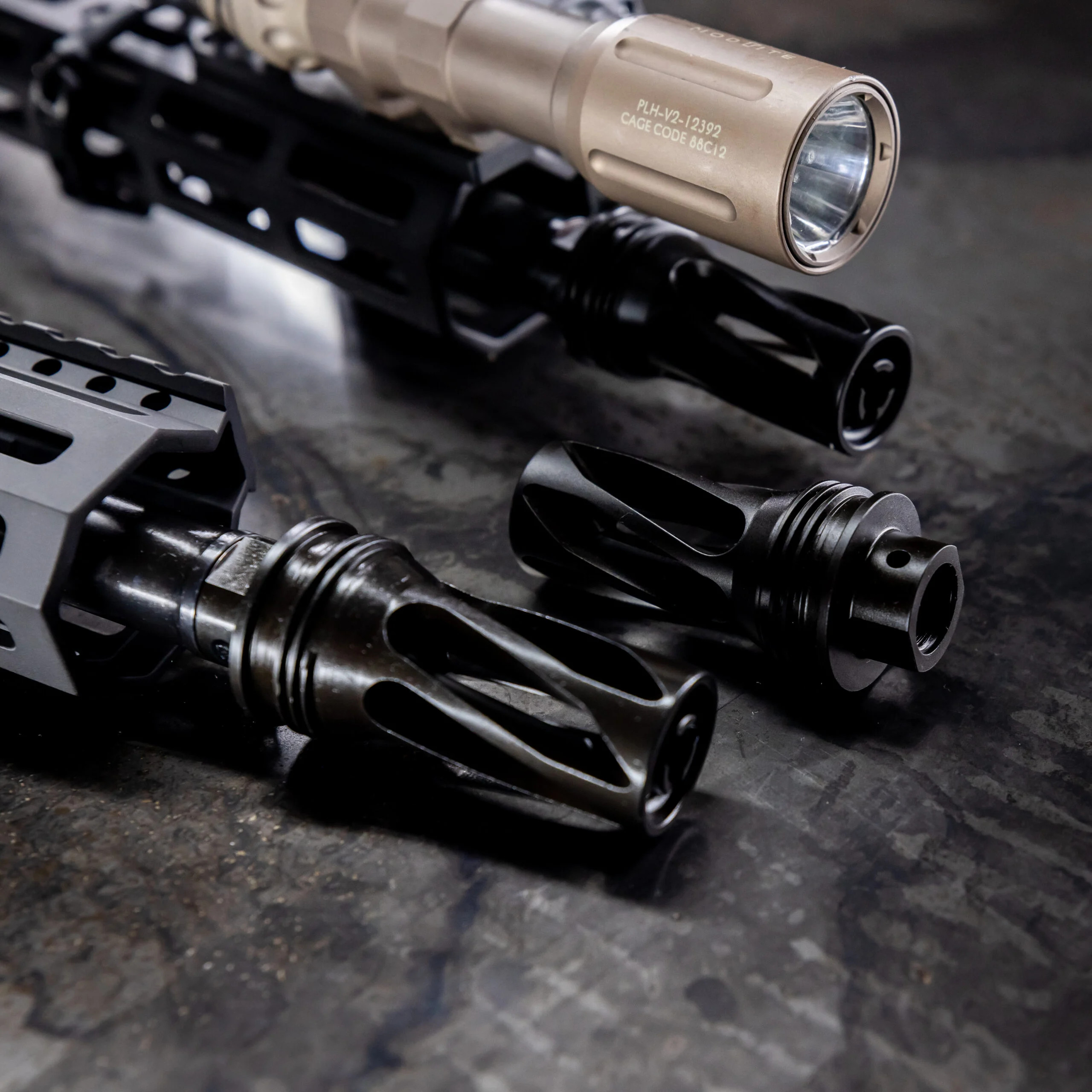 HUXWRX / OSS 5.56 Flash hider - Extended (Pinnable)