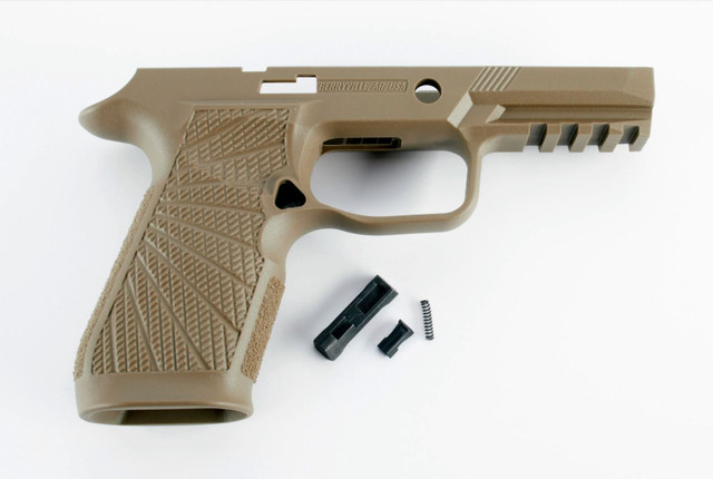 Brouwer M1811 Grip Module – Black