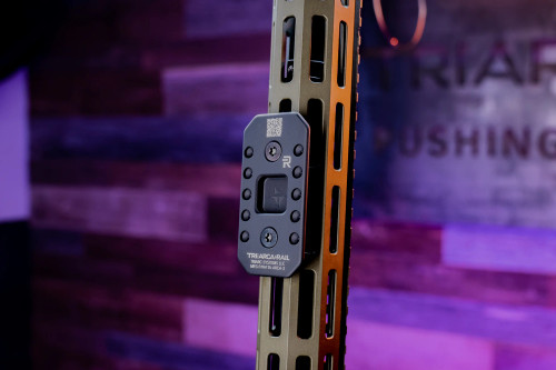 Triarc systems TRI-ARCA Rail Attachment Plate M-LOK