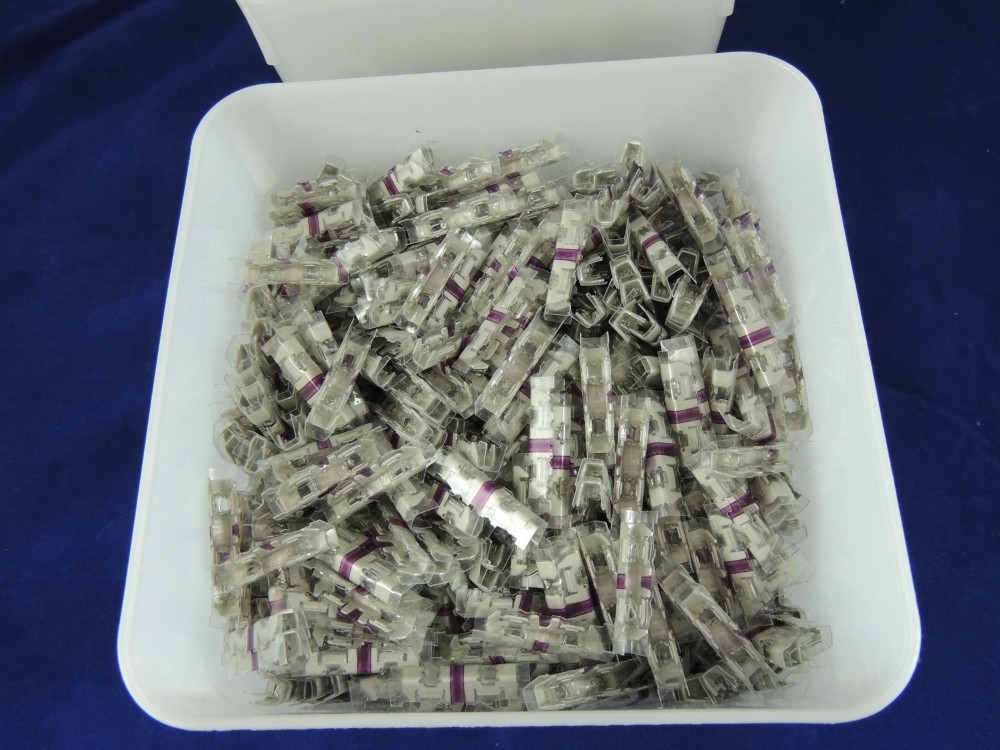 AMP | TYCO | 61226-2 | Picabond | Connectors | Purple