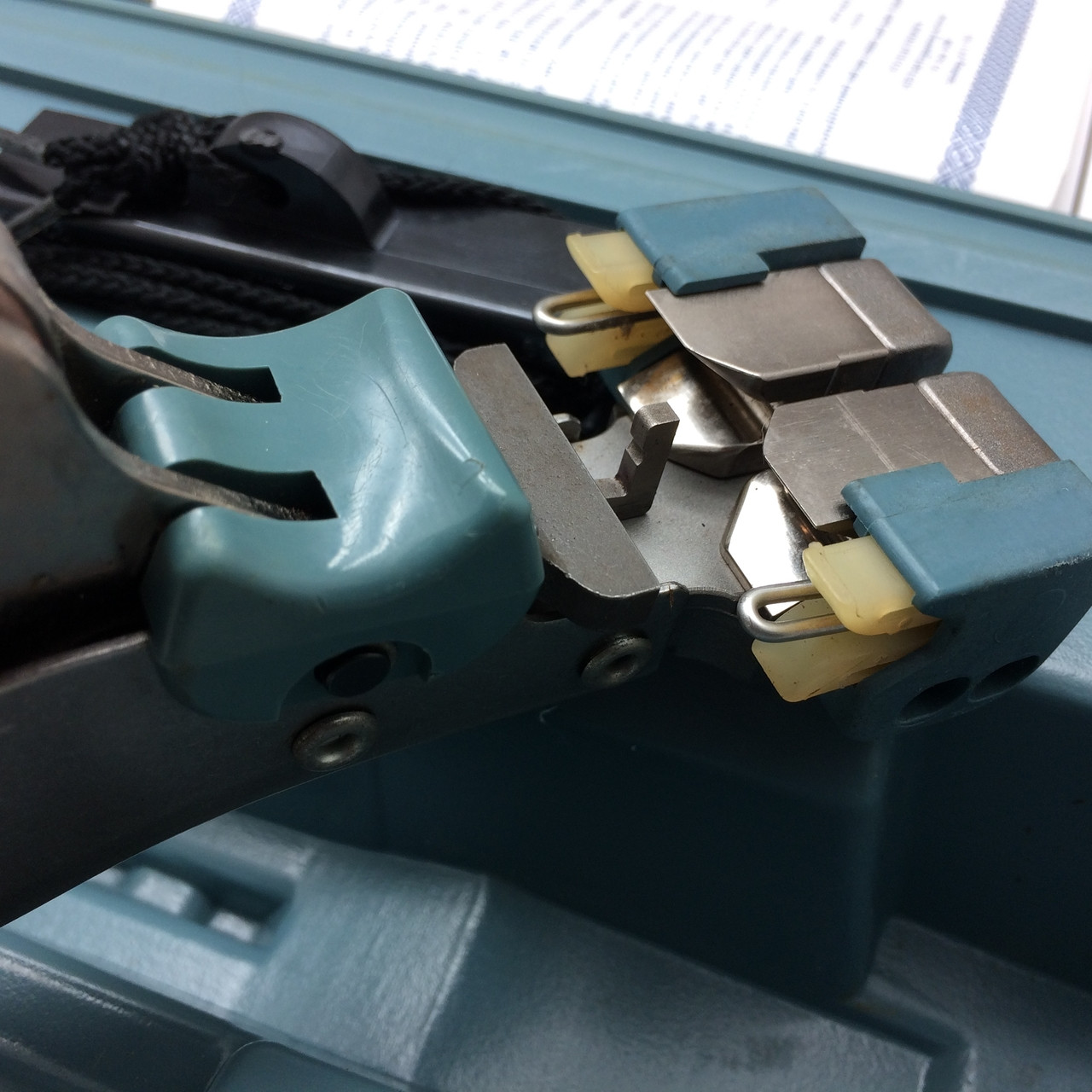 244271-1 | Amp | Tyco | VS-3 | Picabond | Crimp | Tool