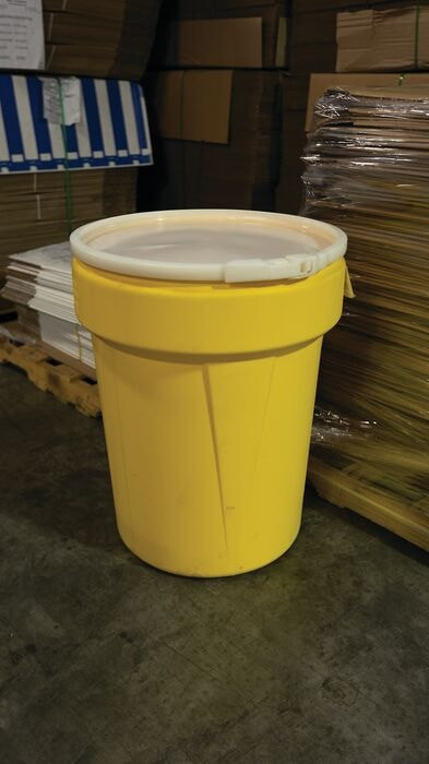 EAGLE 40 Gallon, Plastic Lever-Lock, Lab Pack Plastic Barrel Drum ...