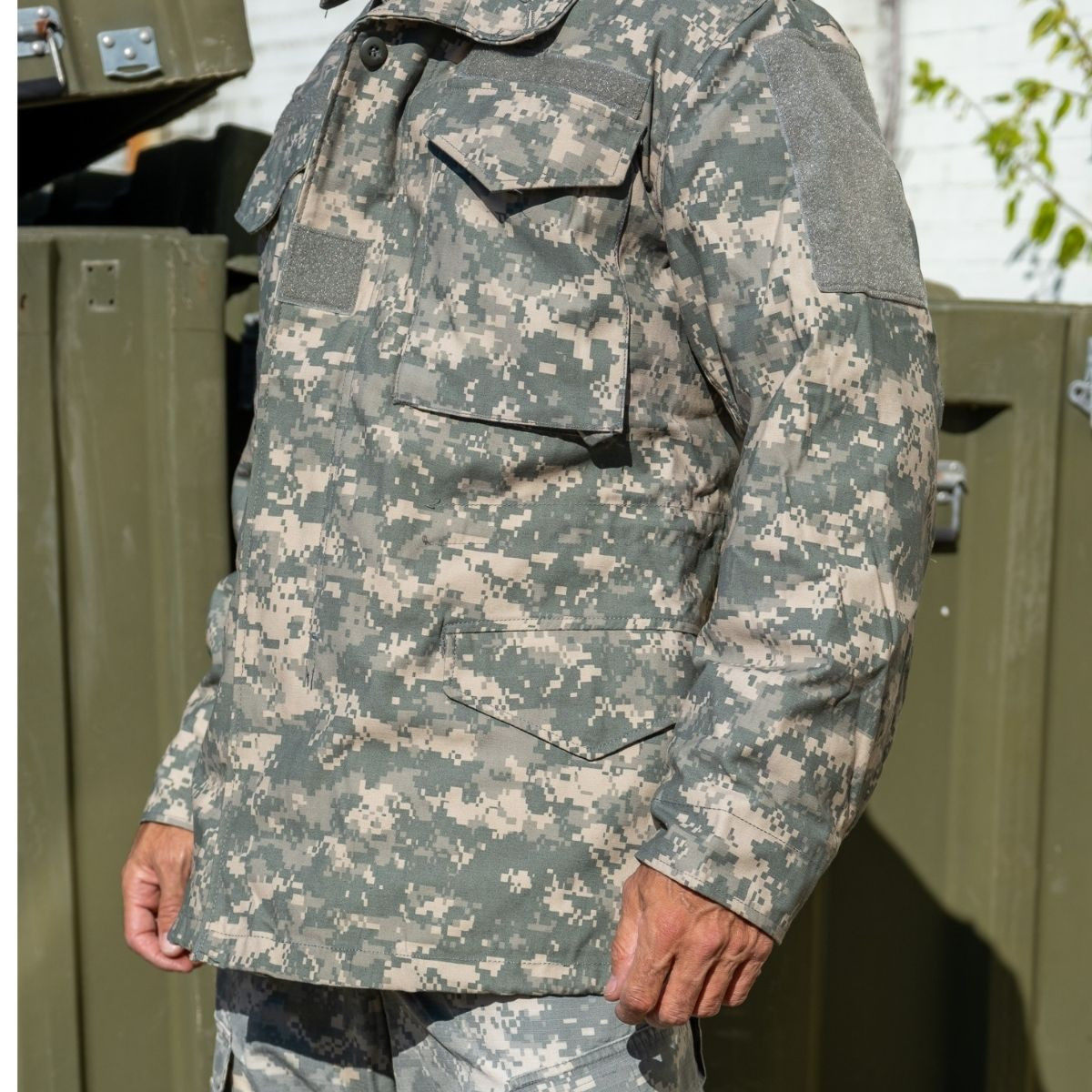 U.S. Military Issue M65 Field Jacket | Military Army Surplus