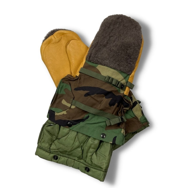 Extreme Cold Weather Arctic Mitten | Woodland camo