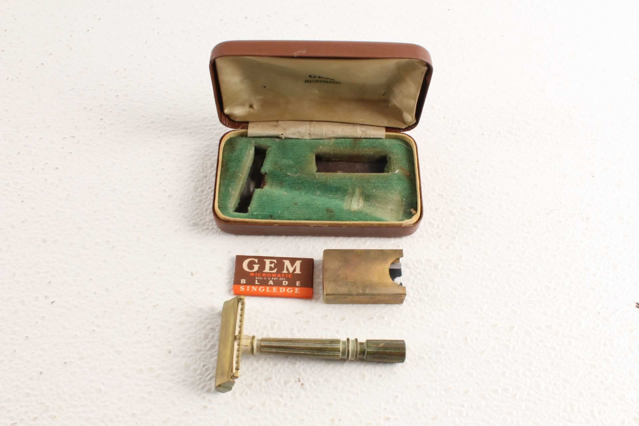 Antique Gem Micromatic Safety Razor Blade & Case - Antique Mystique