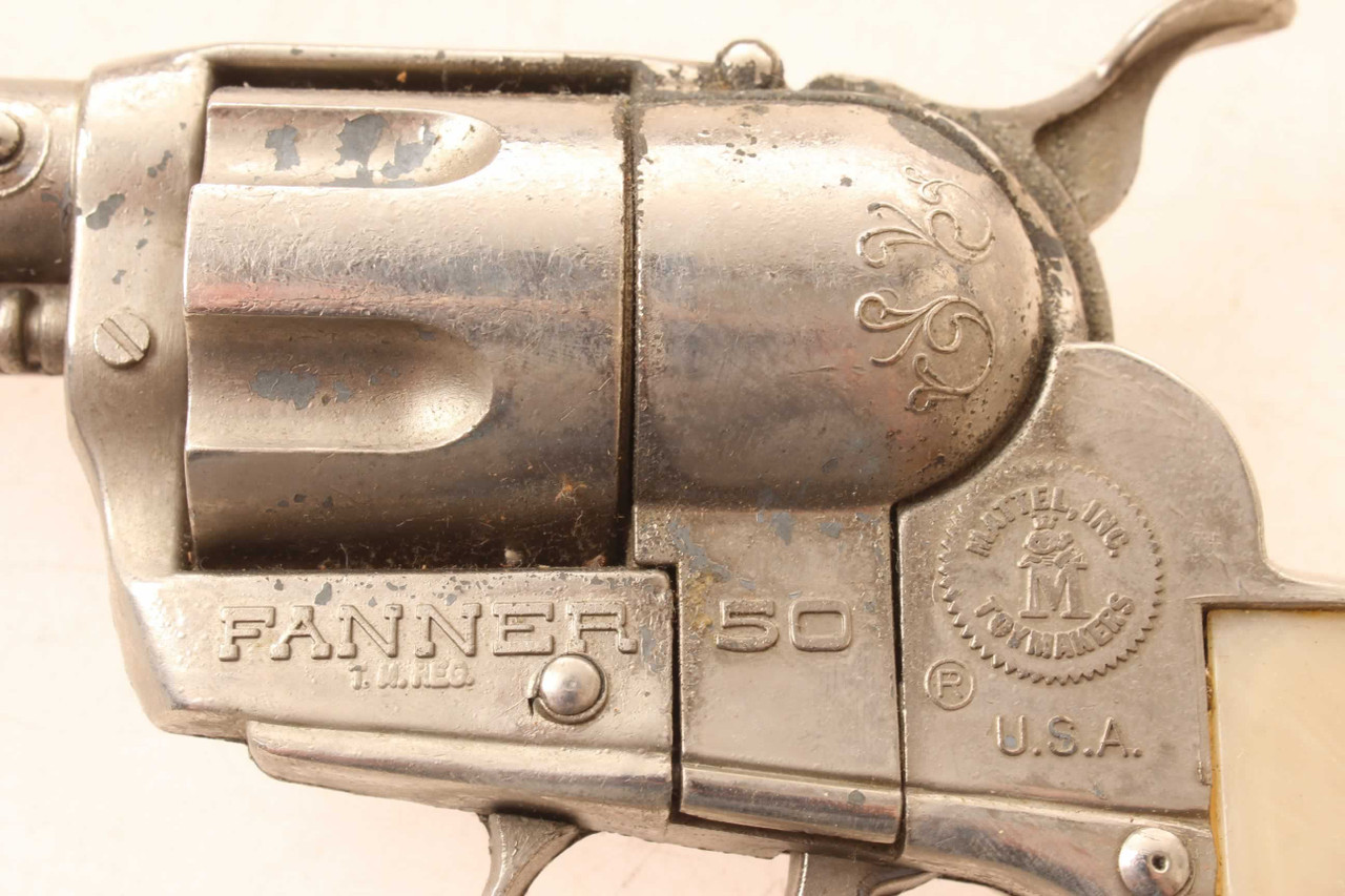 Vintage Mattel Cap Pistol Fanner Plainsman Holster Set