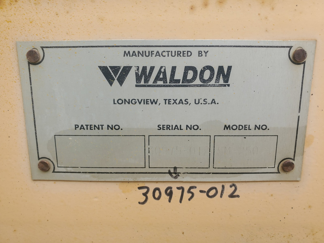 CONSTRUCTION SITE SWEEPER - WaldIn Sweep Master SW250 - Enclosed Cab ...
