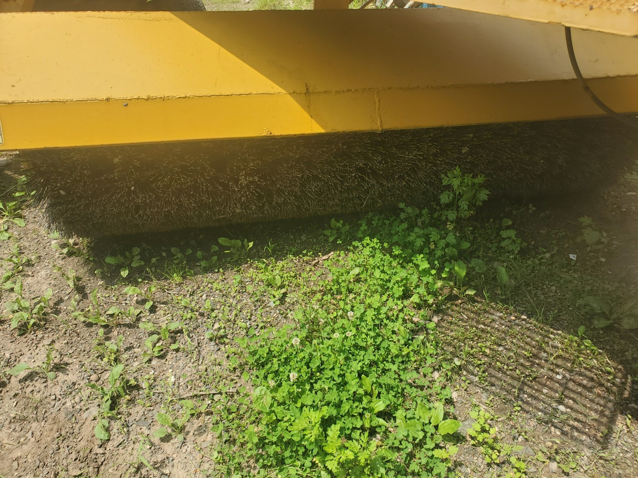 CONSTRUCTION SITE SWEEPER - WaldIn Sweep Master SW250 - Enclosed Cab ...