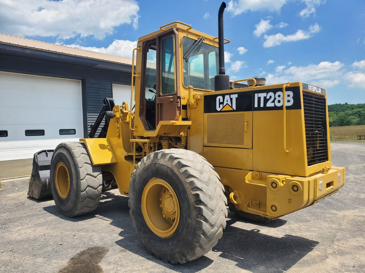Used CATERPILLAR IT28B Wheel Loader for Sale
