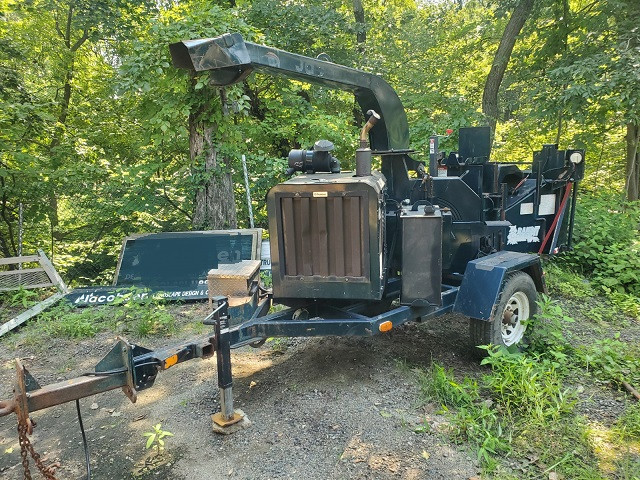 Used Wood Chipper Bandit XP90 - 9" Chipper