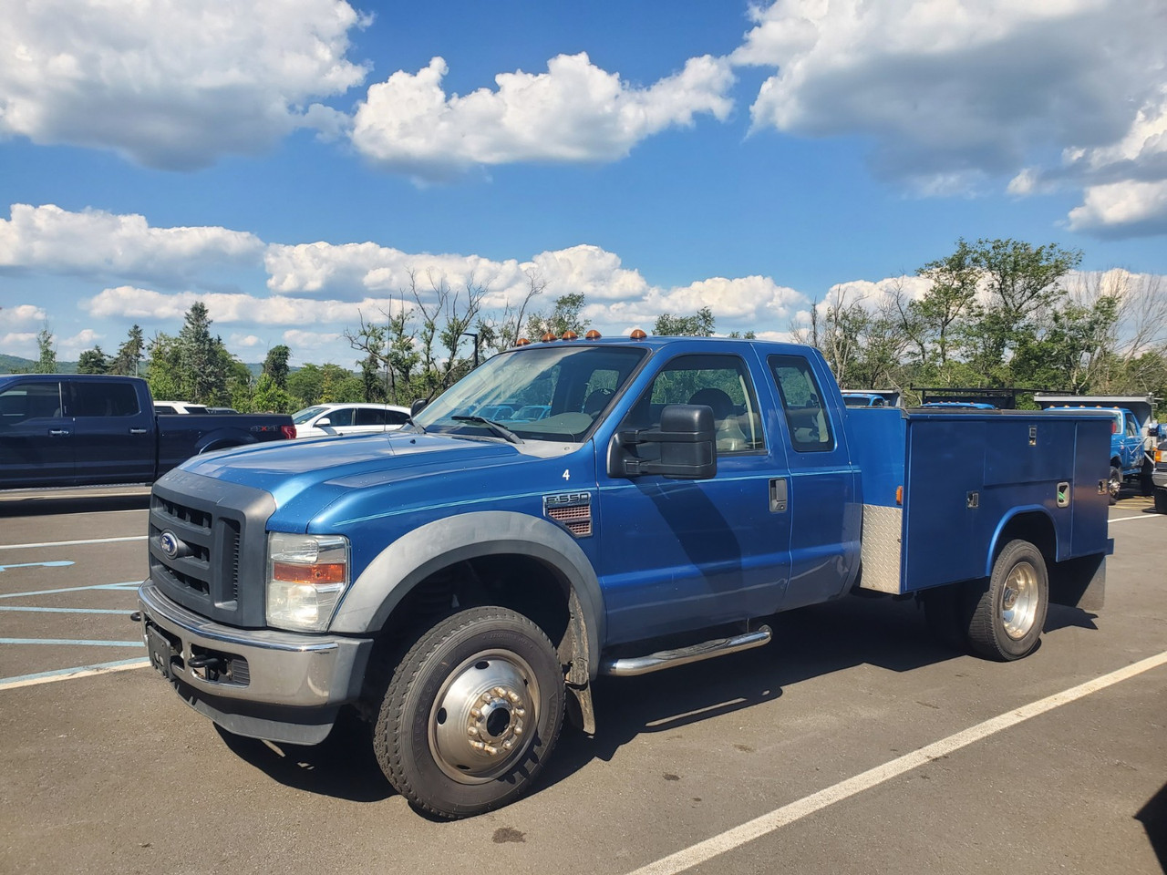 FORD F550 XL Super Duty Utility - Ext-A-Cab, 4 Door, 4x4, Low Miles 35k ...