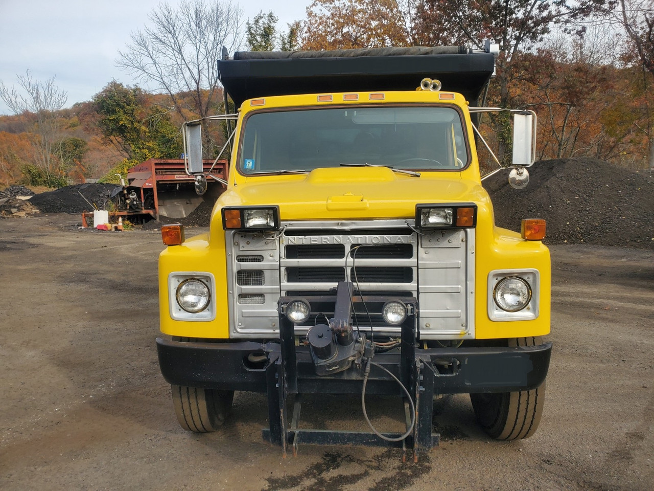 International 1752 Single Axle Dump 466 Turbo 10ft Steel Dump Body