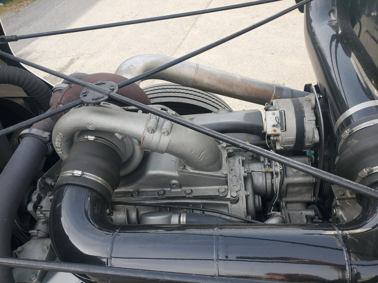 MACK R700 Tandem Custom Tractor