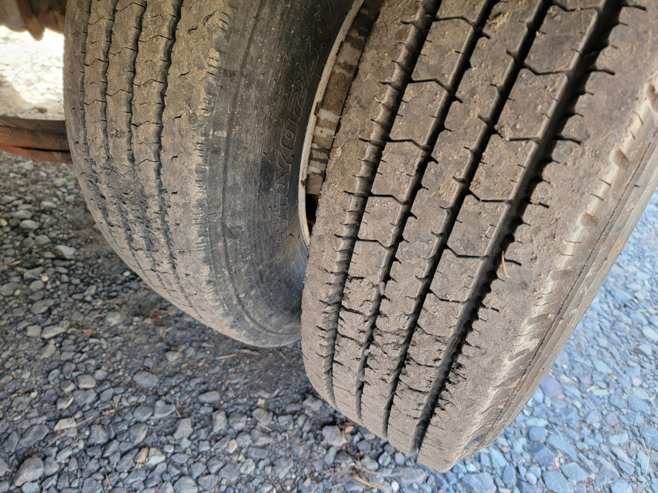 EAGER BEAVER 20XPT High Tensile 20 Ton Tag Trailer