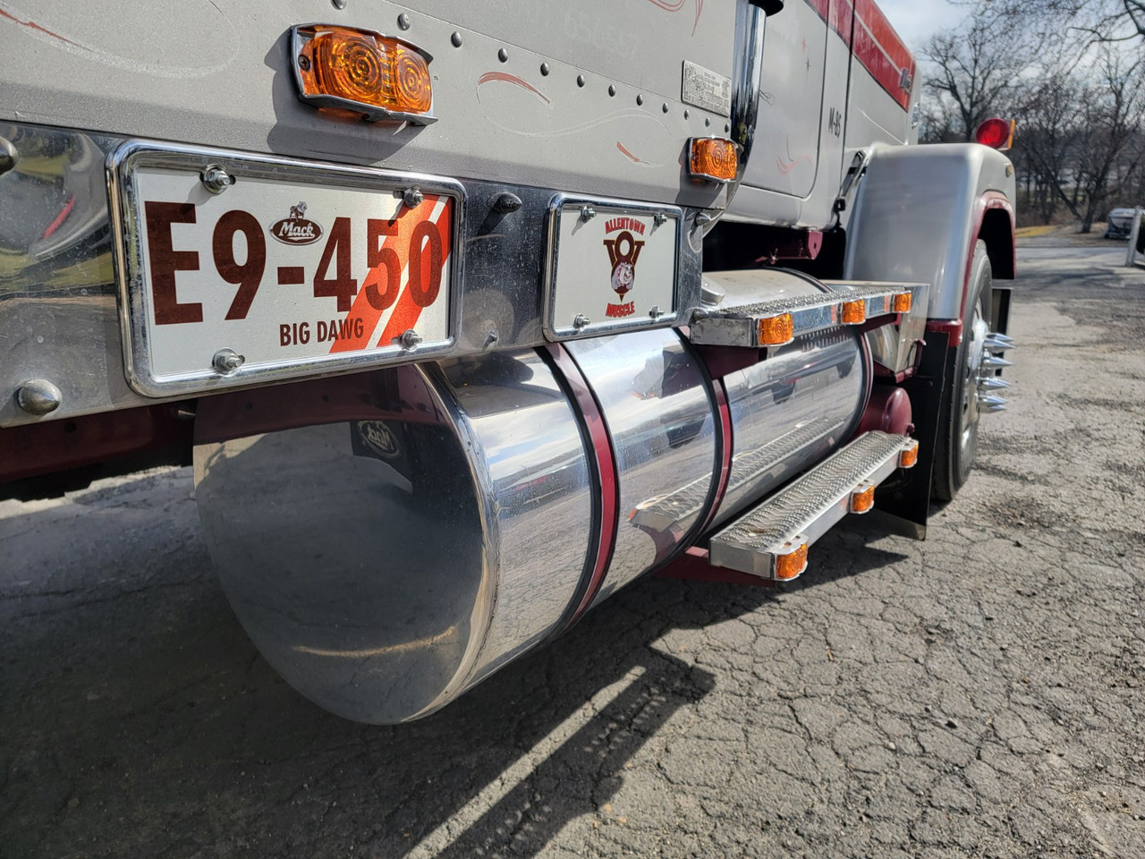 MACK SUPERLINER E-9 Double Eagle Sleeper