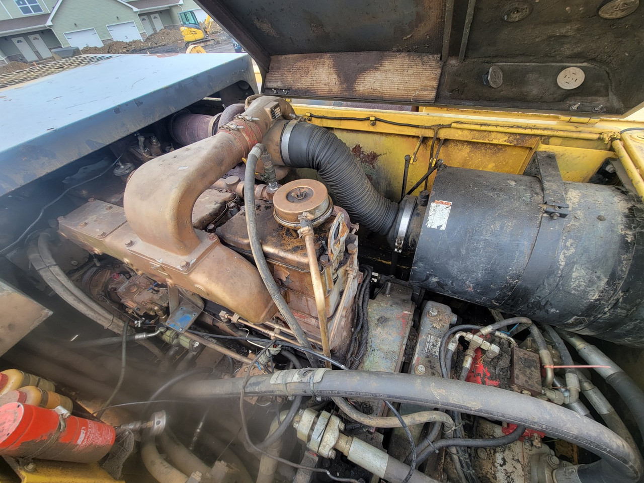 NEW HOLLAND EC600 EXCAVATOR