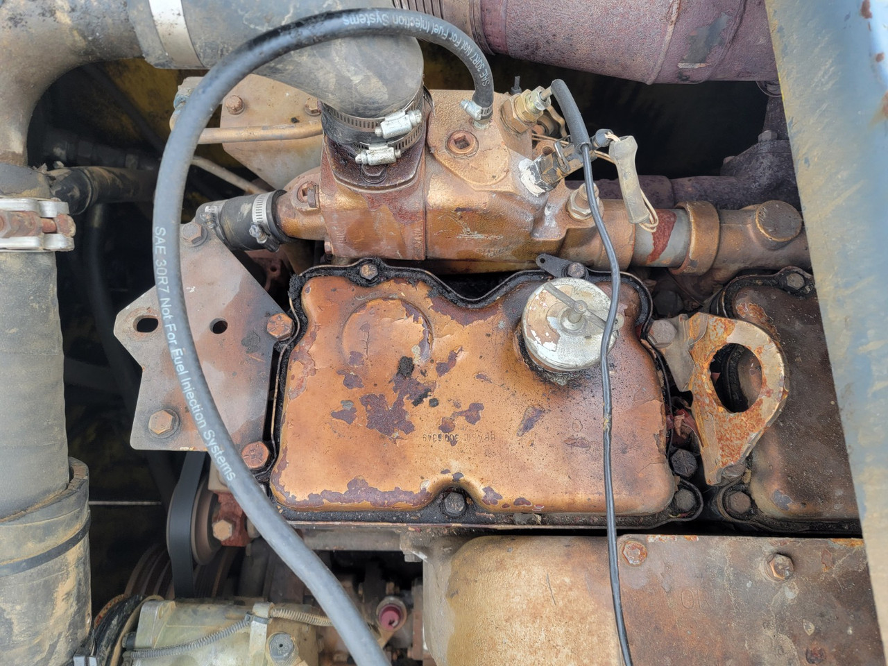 NEW HOLLAND EC600 EXCAVATOR