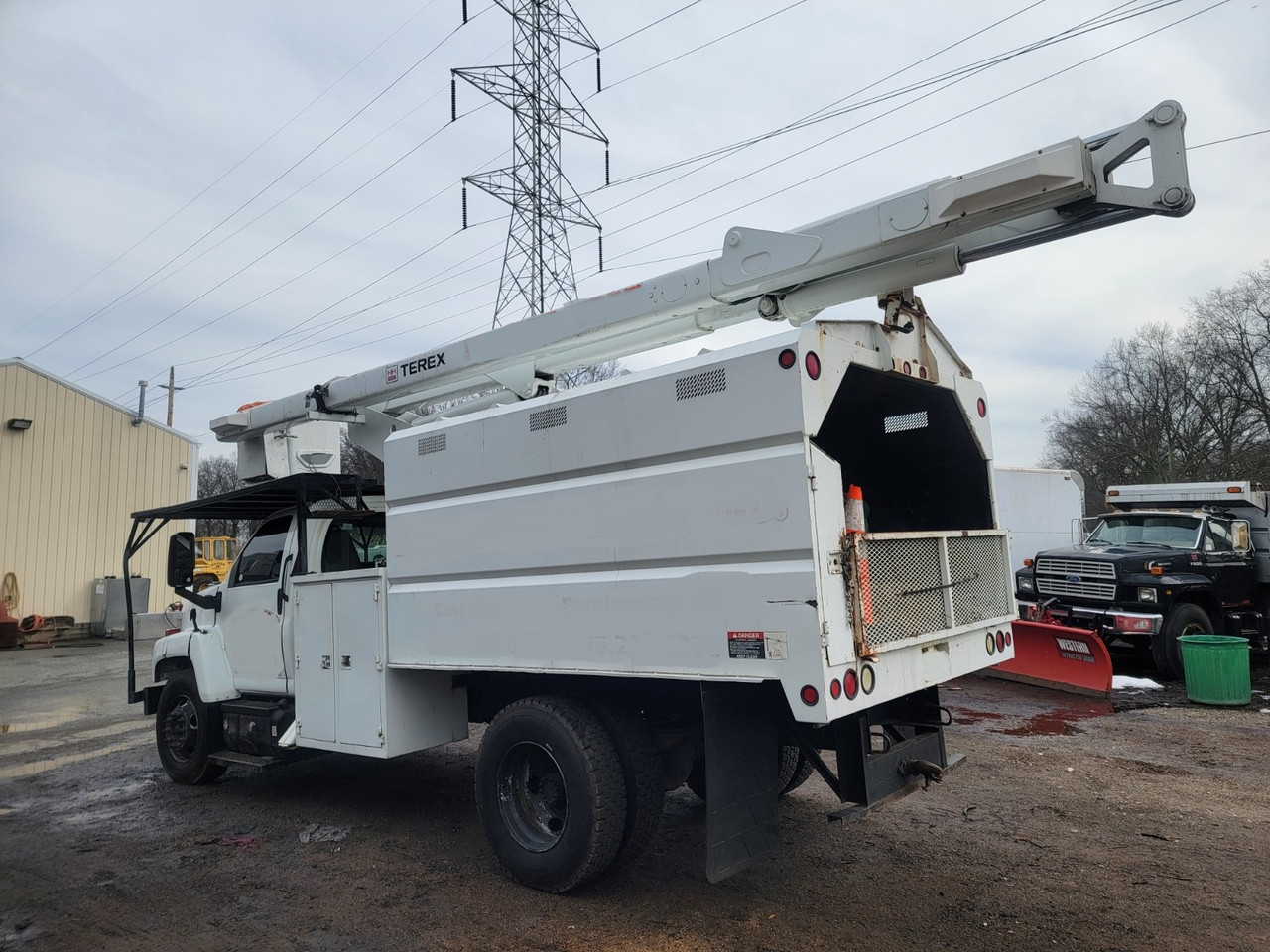 GMC C7500 FORESTRY PACKAGE Bucket Truck