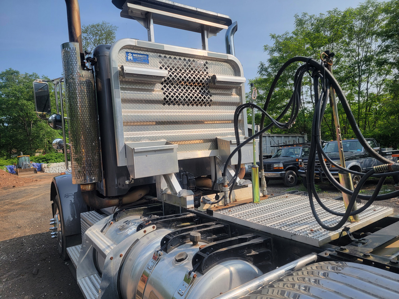 PETERBILT 365 DAY CAB TRACTOR