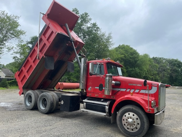 WESTERN STAR 4964F Tandem Axle Dump