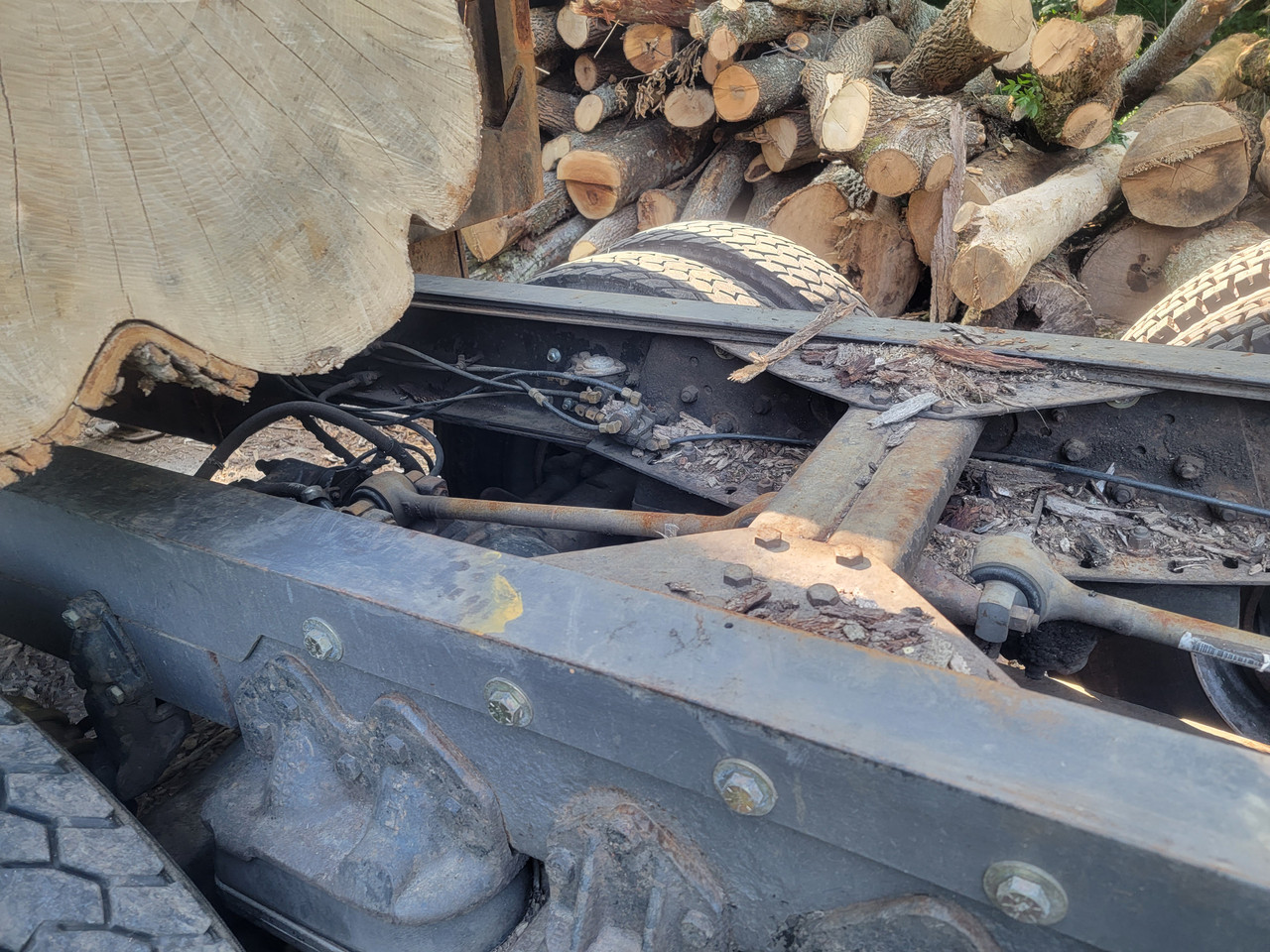 WESTERN STAR 4864 - Tri Axle Log Truck with Prentice 120 Log Loader