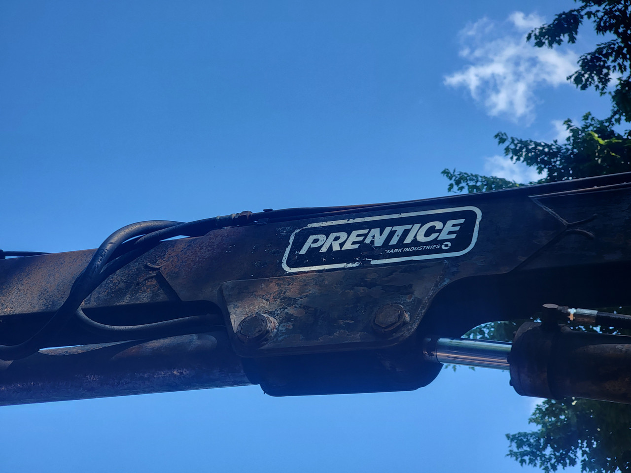 WESTERN STAR 4864 - Tri Axle Log Truck with Prentice 120 Log Loader