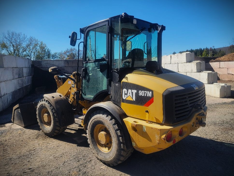 CATERPILLAR 907M WHEEL LOADER