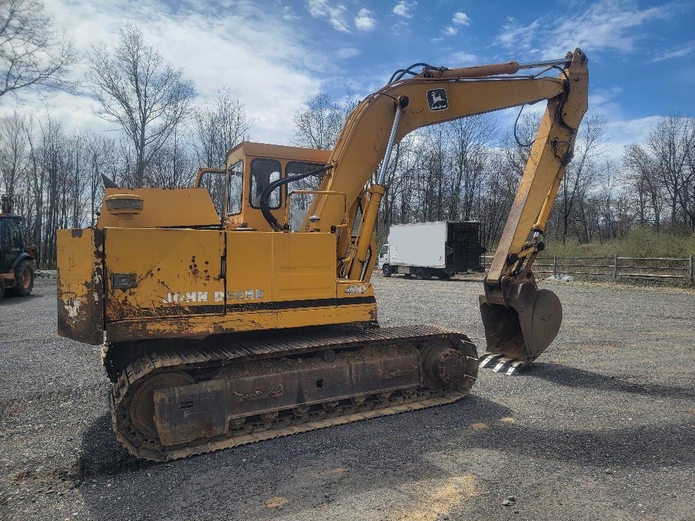 JOHN DEERE 490 EXCAVATOR