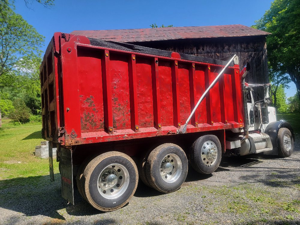 PETERBILT 379 Tri-Axle Dump