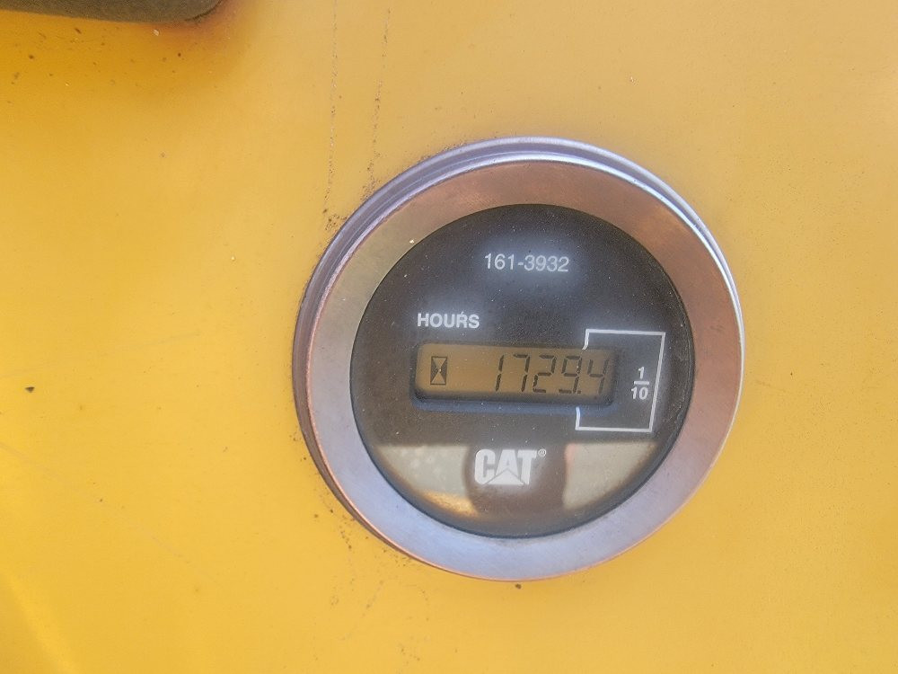 CAT D3G LGP DOZER