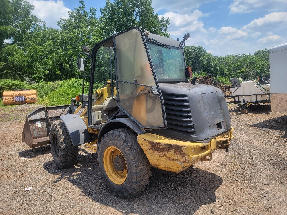 MUSTANG LM42 WHEEL LOADER