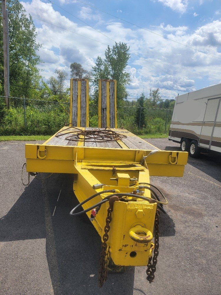 GENERAL 20 TON Tag-a-Long Trailer